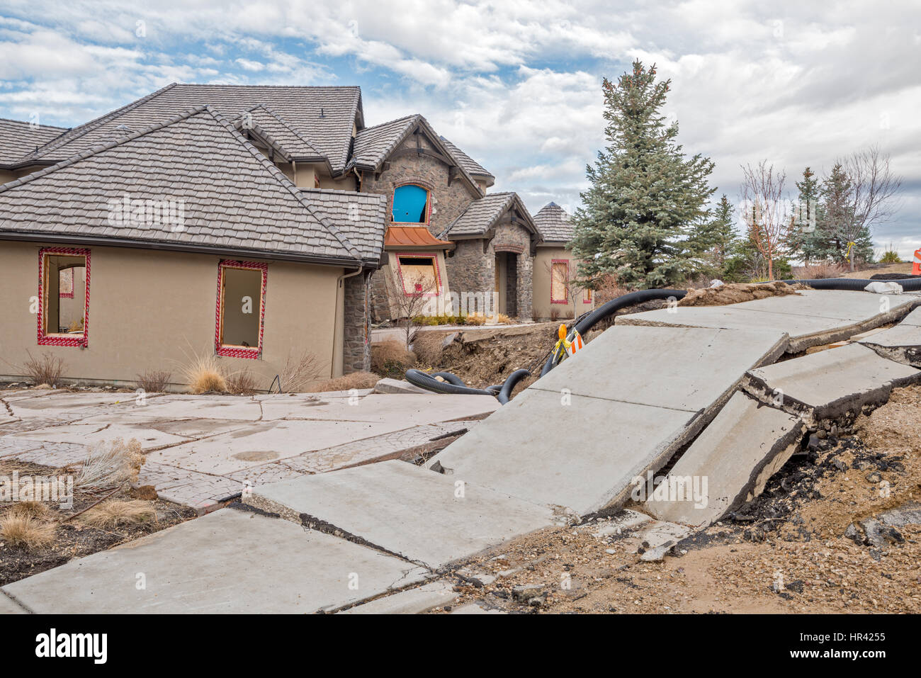 Land slide home hi-res stock photography and images - Alamy