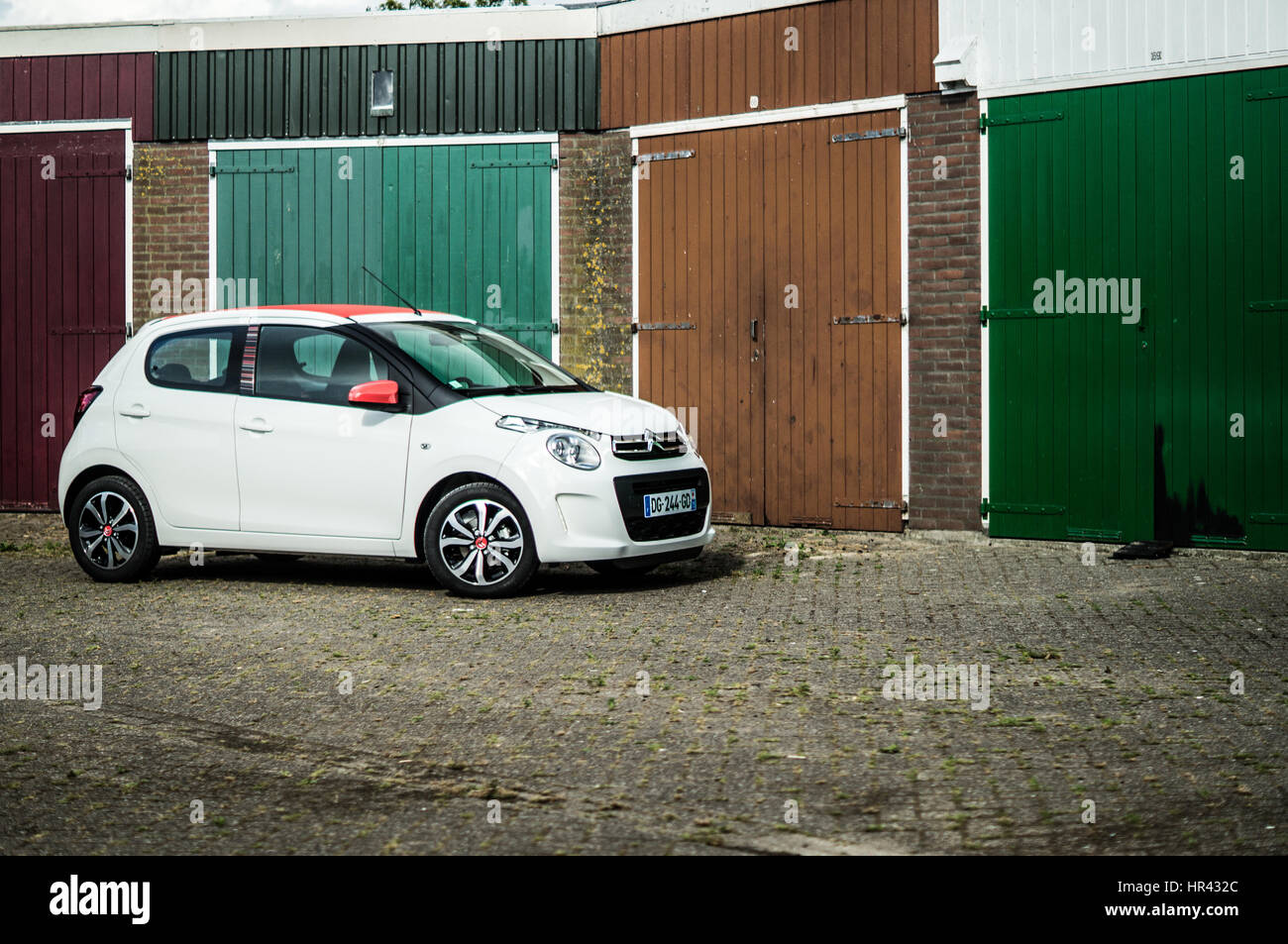 Citroen C3 Citycar Hatchback White and red detailing Stock Photo - Alamy