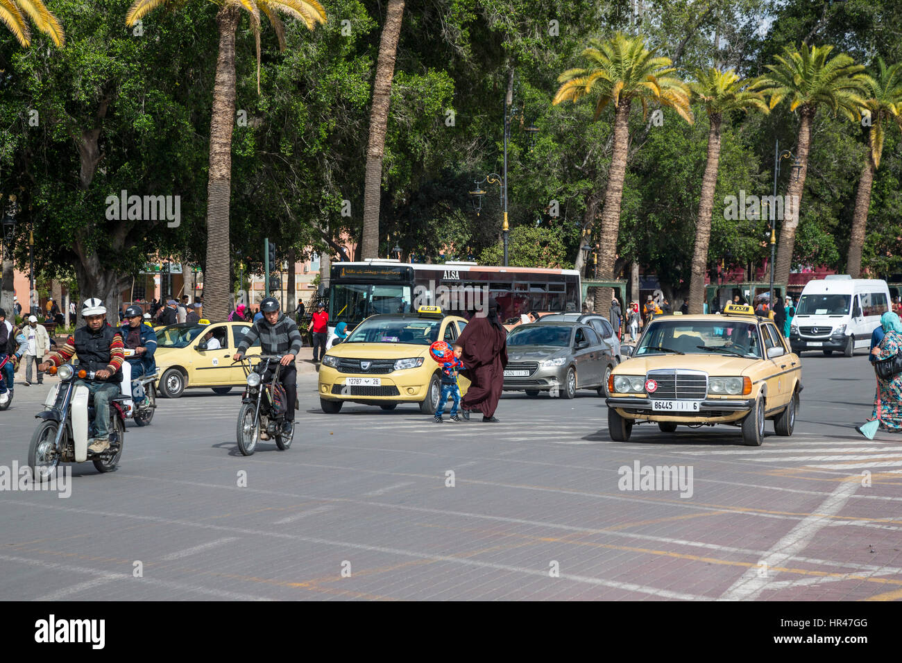 Traffic marrakech morocco hi-res stock photography and images - Alamy