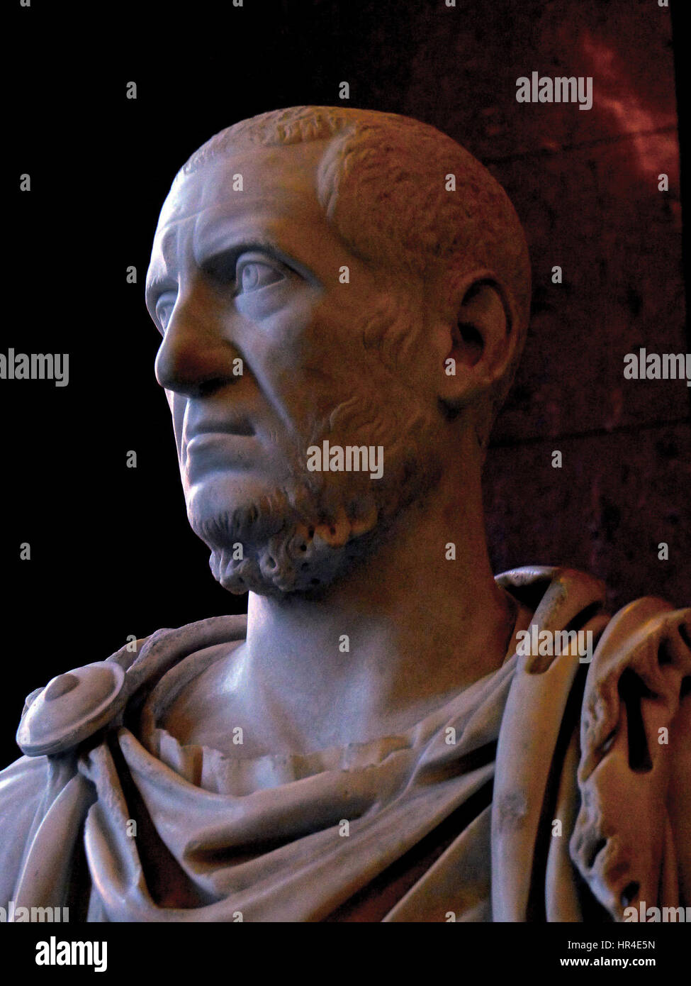 P1150181 Louvre empereur Tacite Ma1018 rwk Stock Photo - Alamy