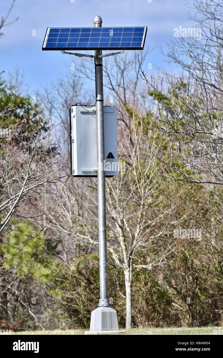 Solar powered street light hi-res stock photography and images - Alamy