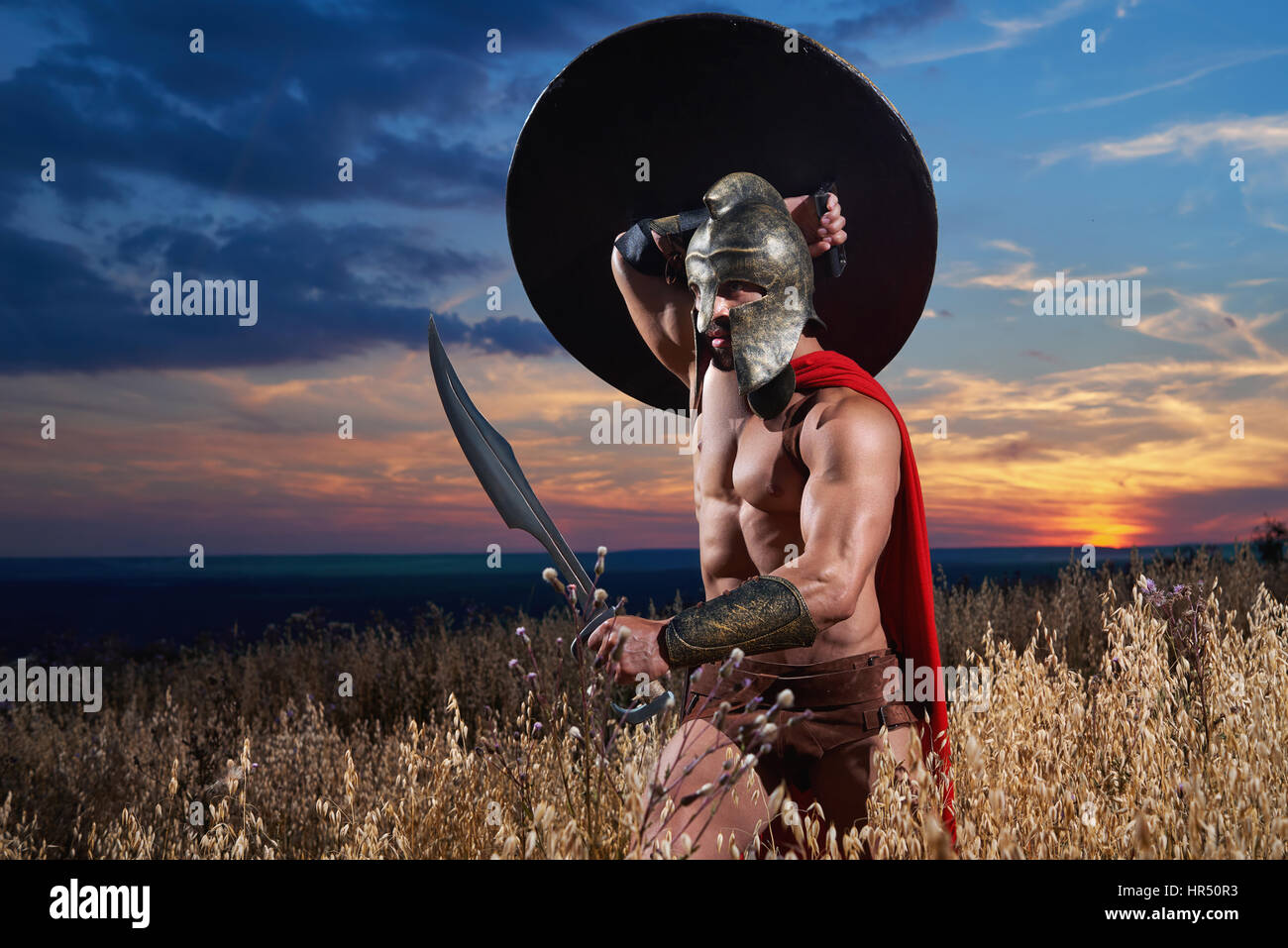 Greek spartan warrior walking sword hi-res stock photography and images ...