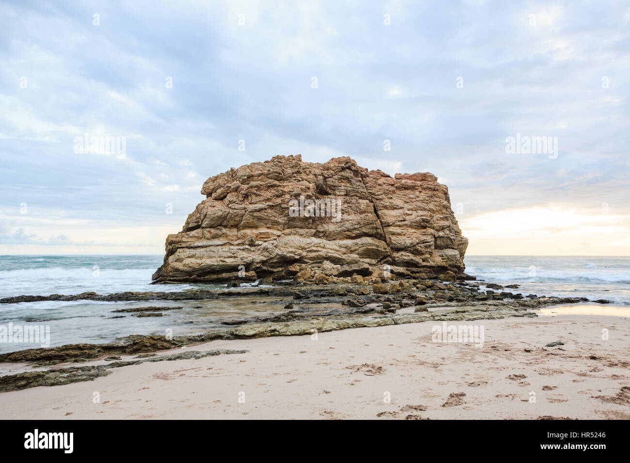 Big rock beach sunset long exposure at Santa Teresa Costa Rica Stock ...