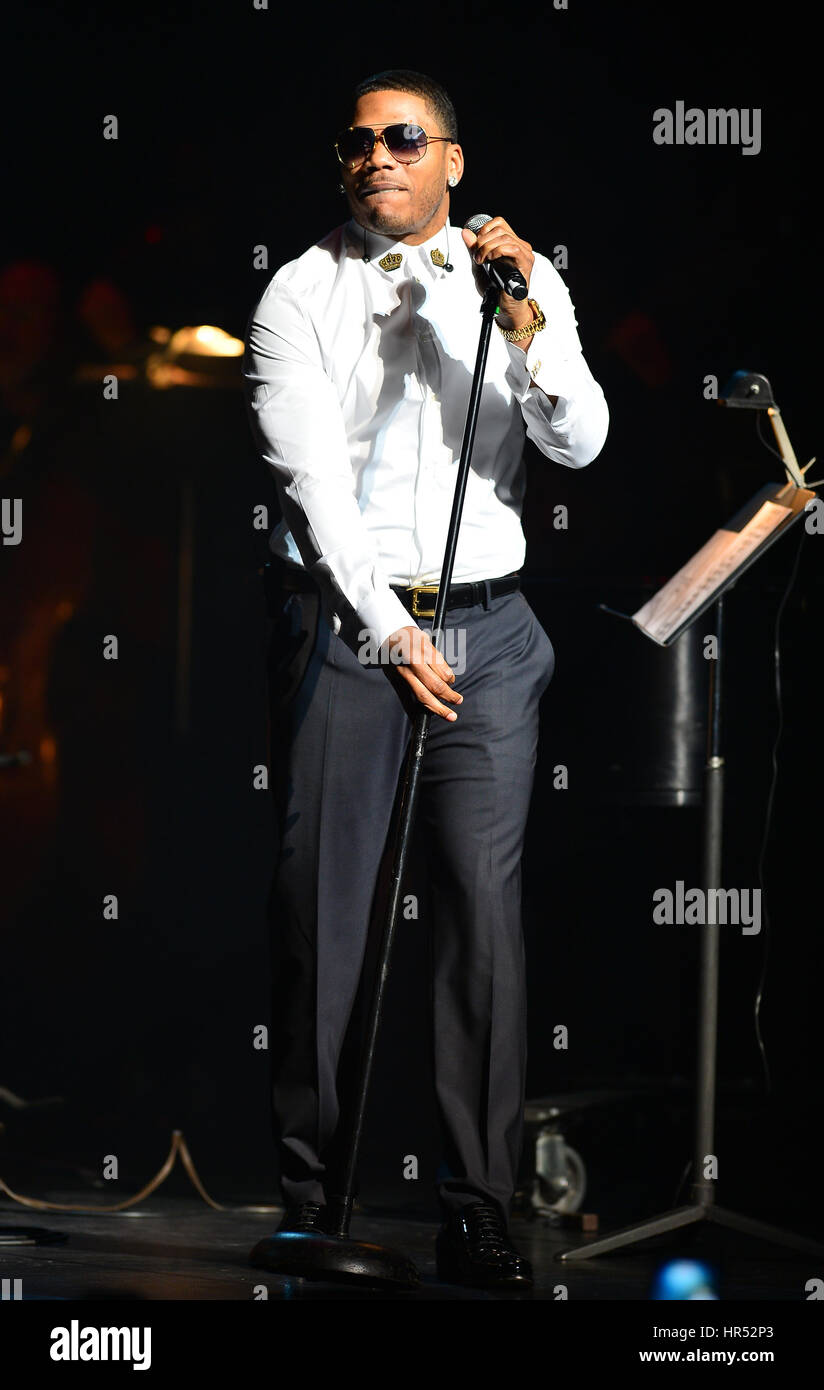 Nelly performs a Night of Symphonic Hip-Hop accompany with the Symphony ...