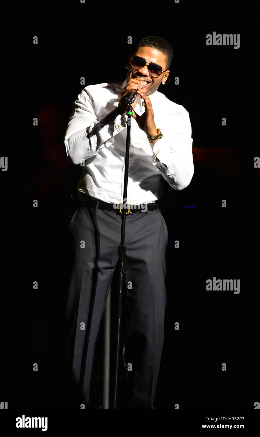Nelly performs a Night of Symphonic Hip-Hop accompany with the Symphony ...