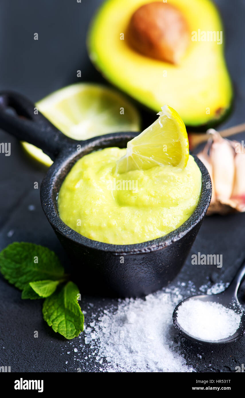 avocado sauce with salt and lime juice Stock Photo - Alamy