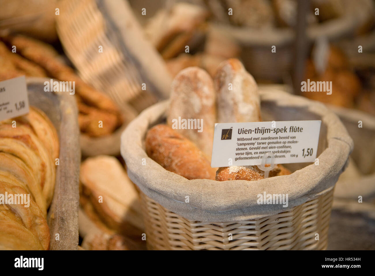 baker at work Stock Photo - Alamy