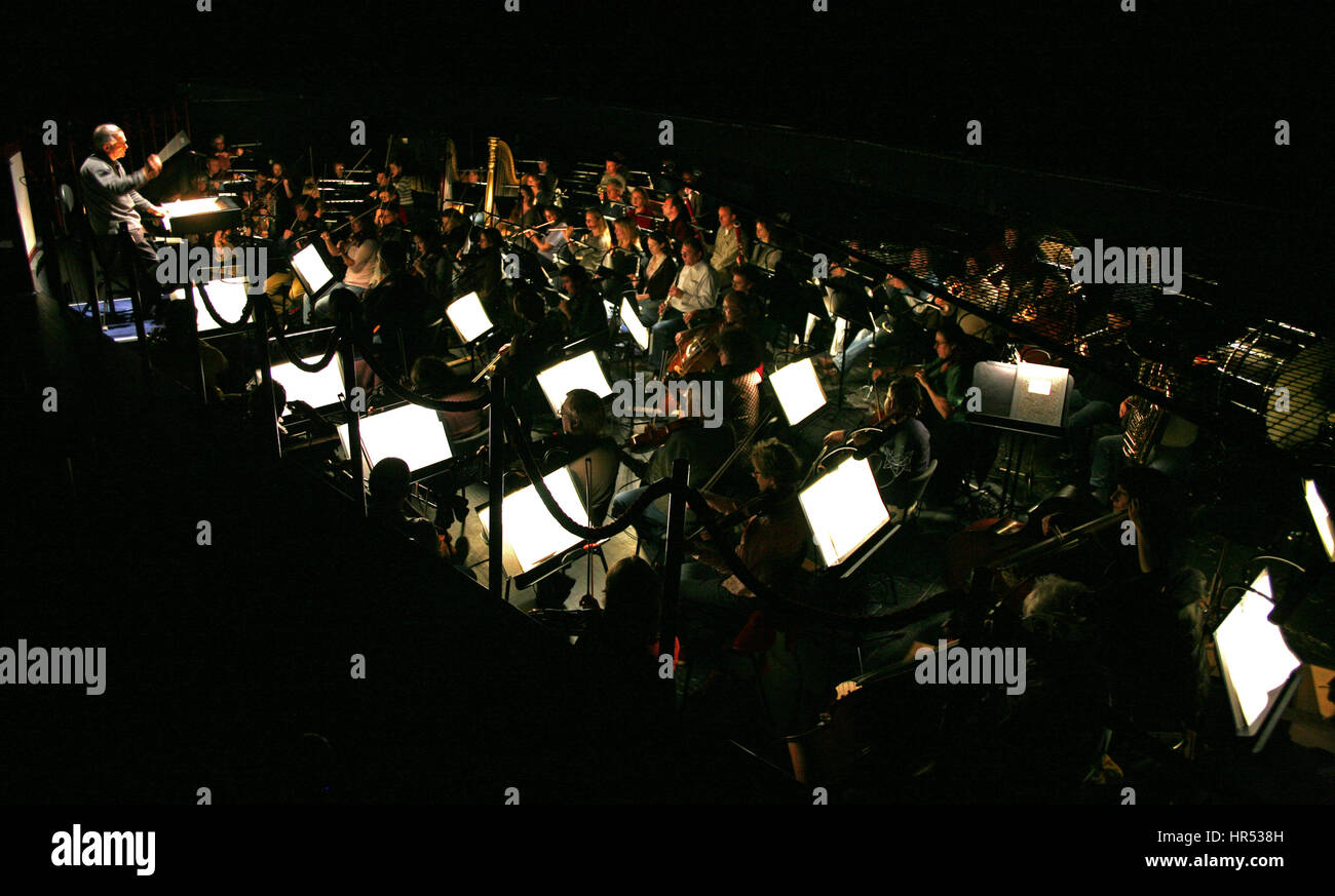Dutch orchestra hi-res stock photography and images - Alamy