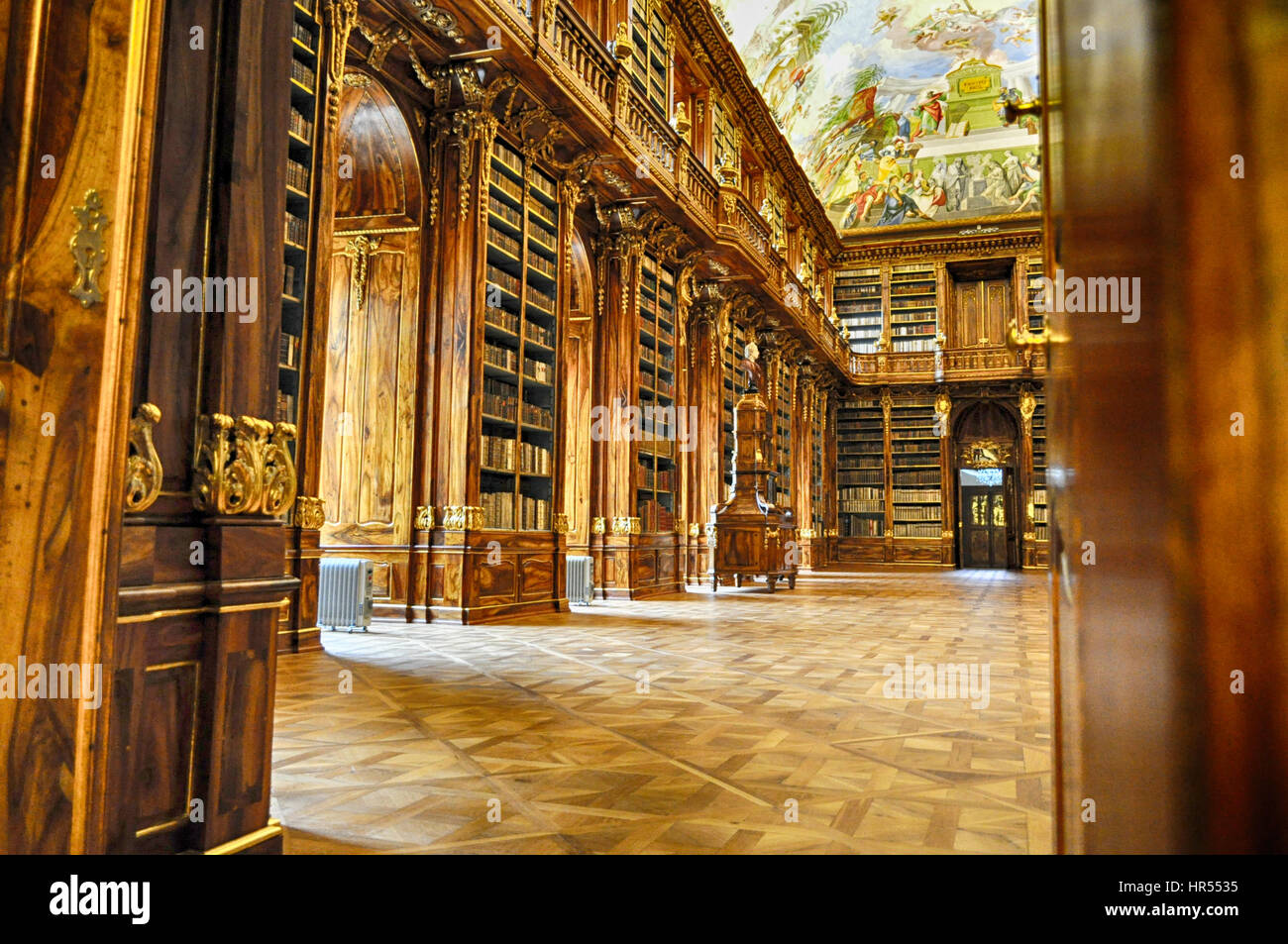 Historical library hi-res stock photography and images - Alamy