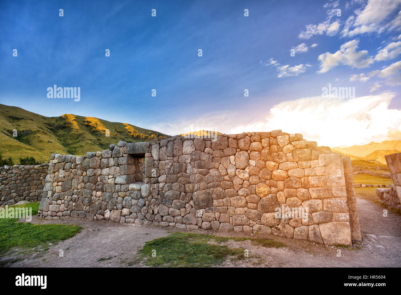 Puca pucara inca fortress hi-res stock photography and images - Alamy