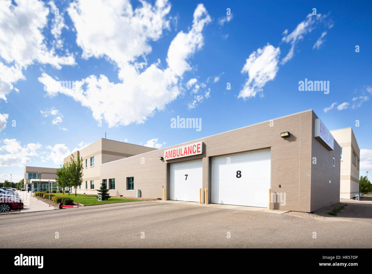 Ambulance garage hi-res stock photography and images - Alamy