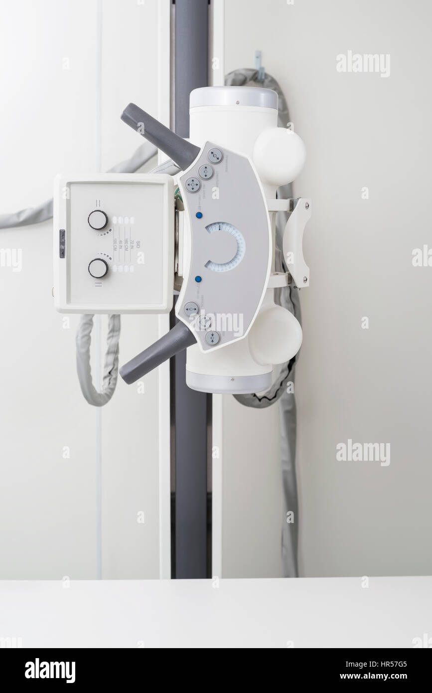 X-ray device in examination room at hospital Stock Photo - Alamy