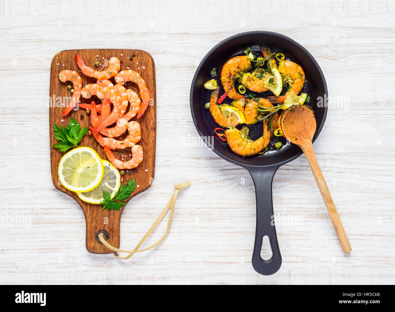 Top View of Shrimps Seafood Cooking Pan in Top View Stock Photo - Alamy