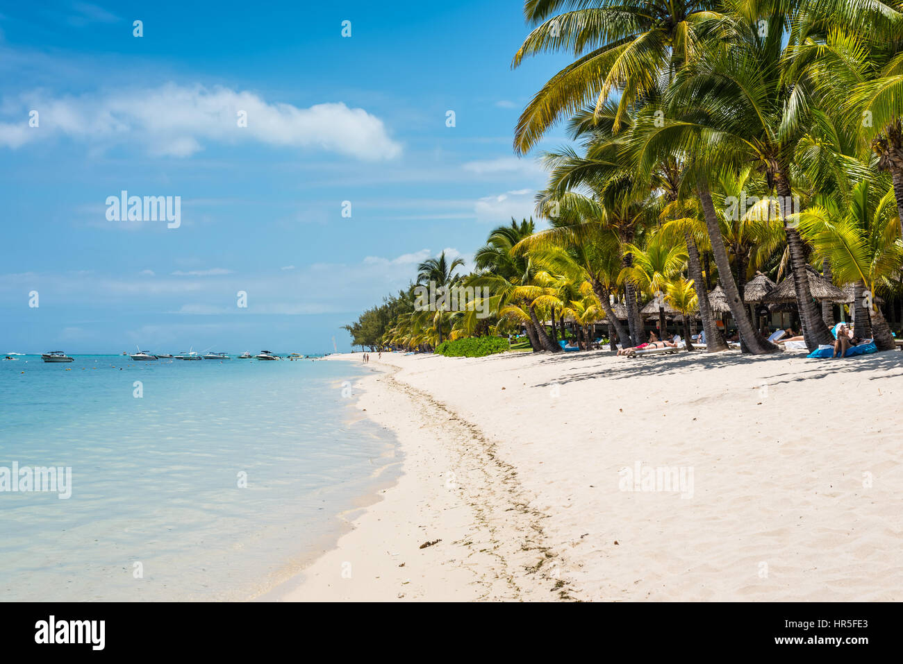 Mauritius island beach sunbathing hi-res stock photography and images ...
