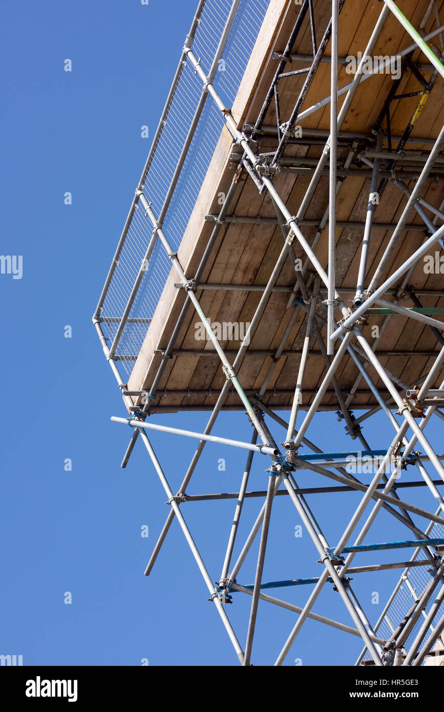Scaffold planks hi-res stock photography and images - Alamy