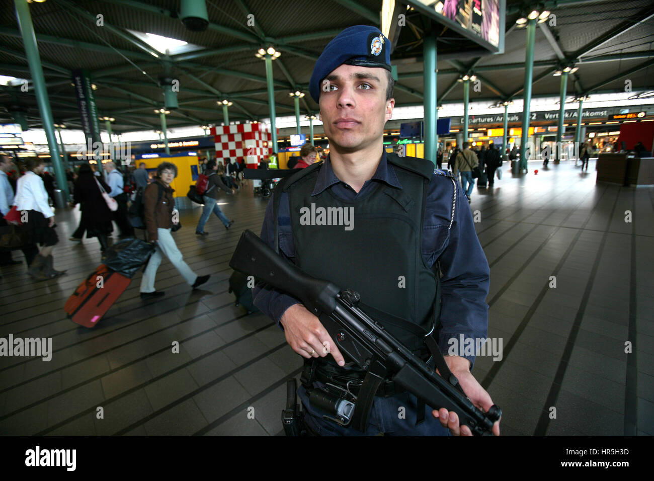 dutch gendarmerie at schiphol Stock Photo - Alamy