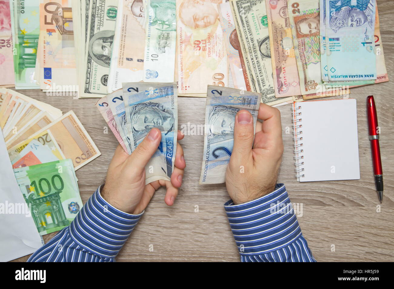 Money counting process hi-res stock photography and images - Alamy
