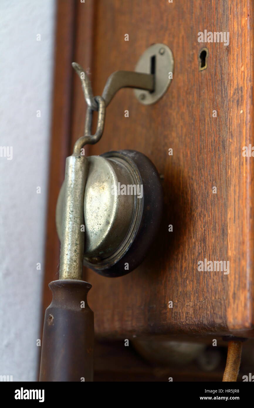 Vintage telephone set hi-res stock photography and images - Alamy