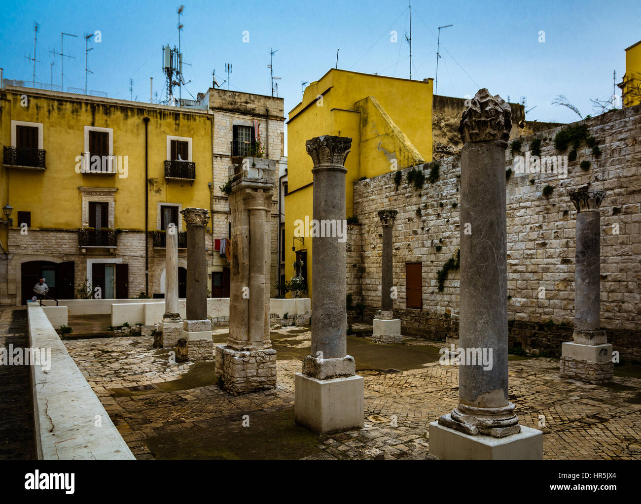 Visit bari hi-res stock photography and images - Alamy