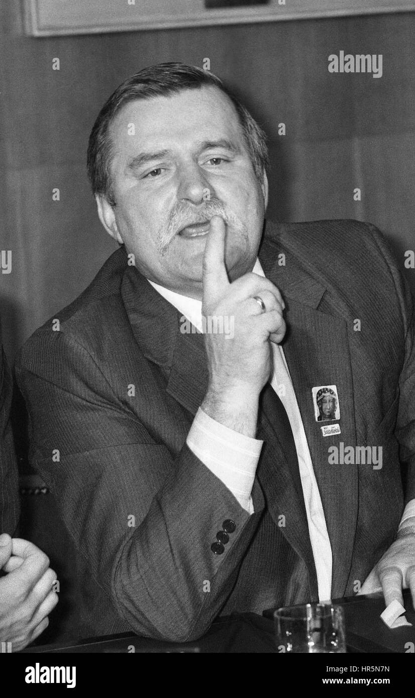 Lech walesa Black and White Stock Photos & Images - Alamy