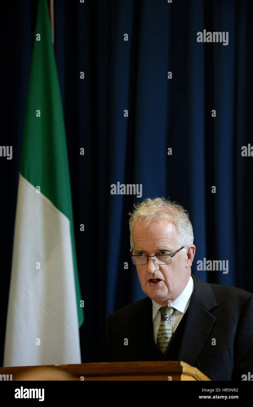 High profile whistleblower hi-res stock photography and images - Alamy