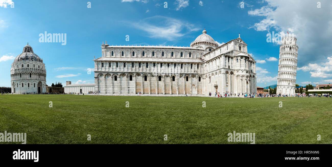 The leaning tower in piazza dei miracoli hi-res stock photography and ...