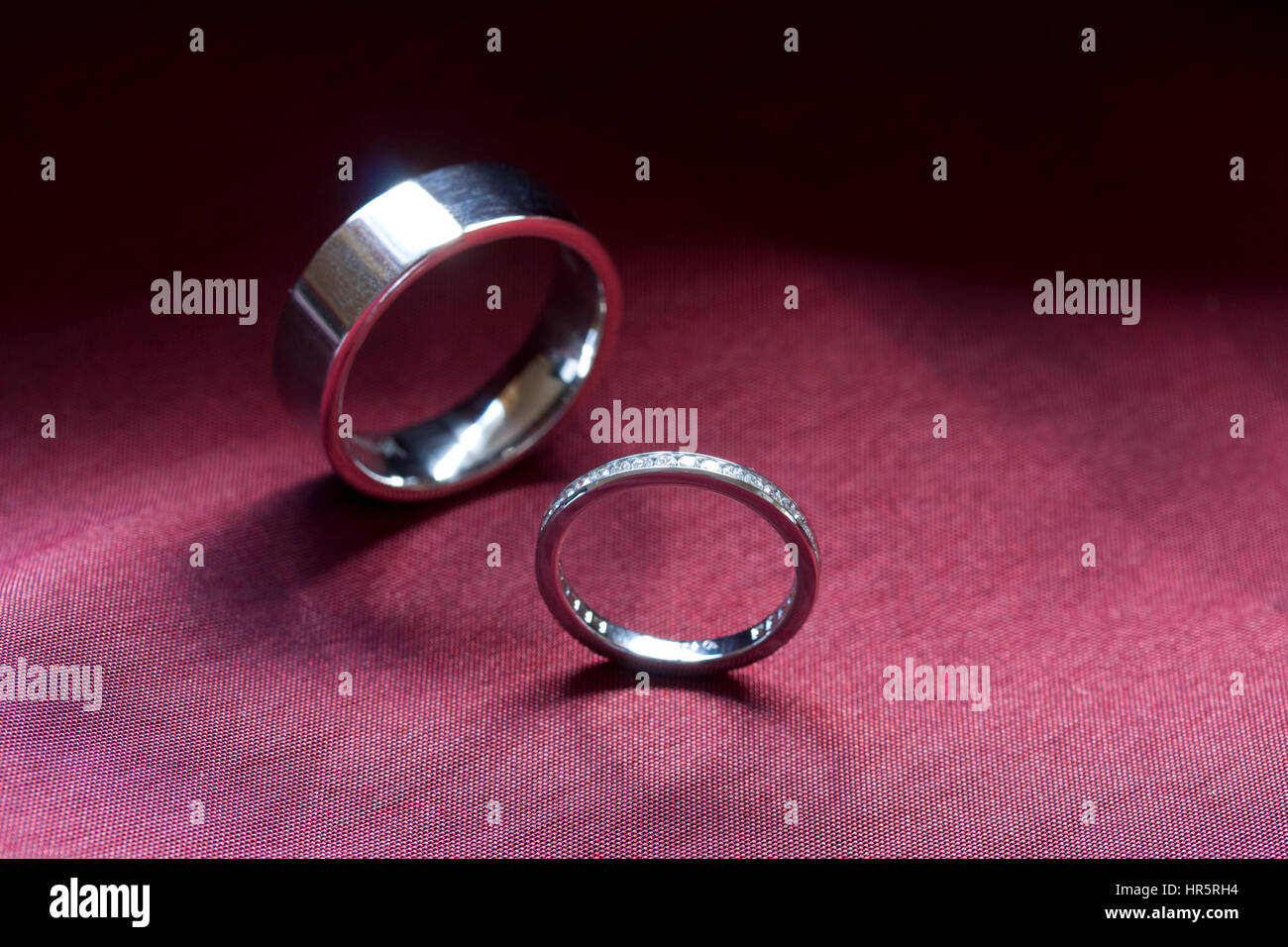 Two wedding bands hi-res stock photography and images - Alamy
