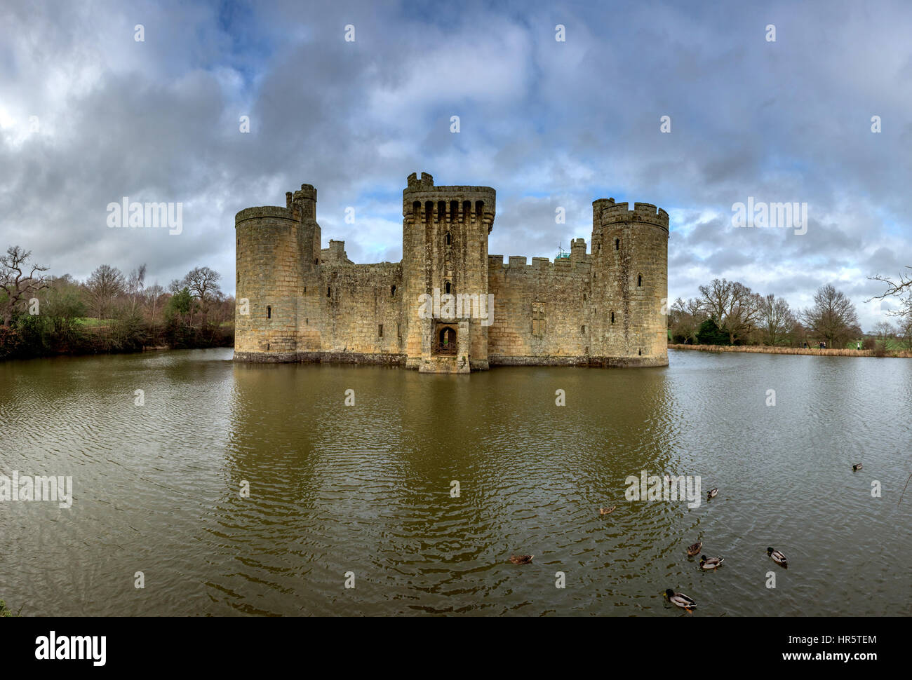 Bodiam castle drawbridge hi-res stock photography and images - Alamy