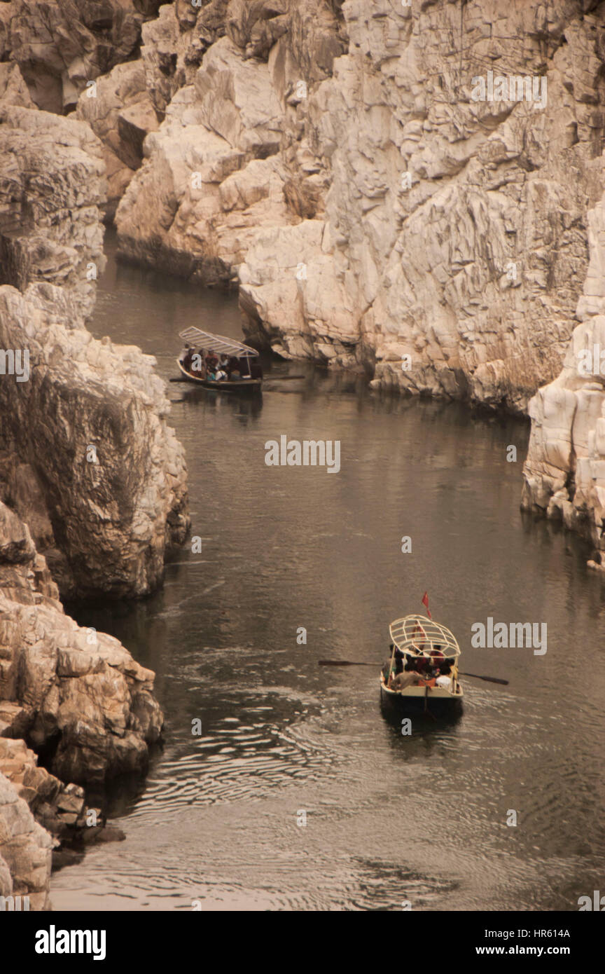 Boat sail india hi-res stock photography and images - Alamy