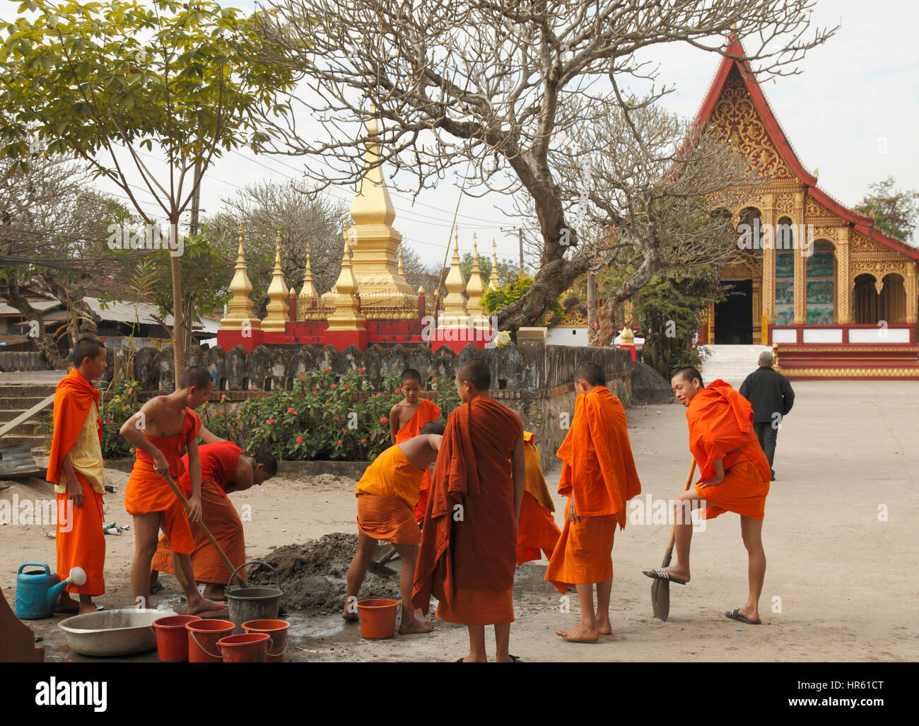 Monks working hi-res stock photography and images - Alamy
