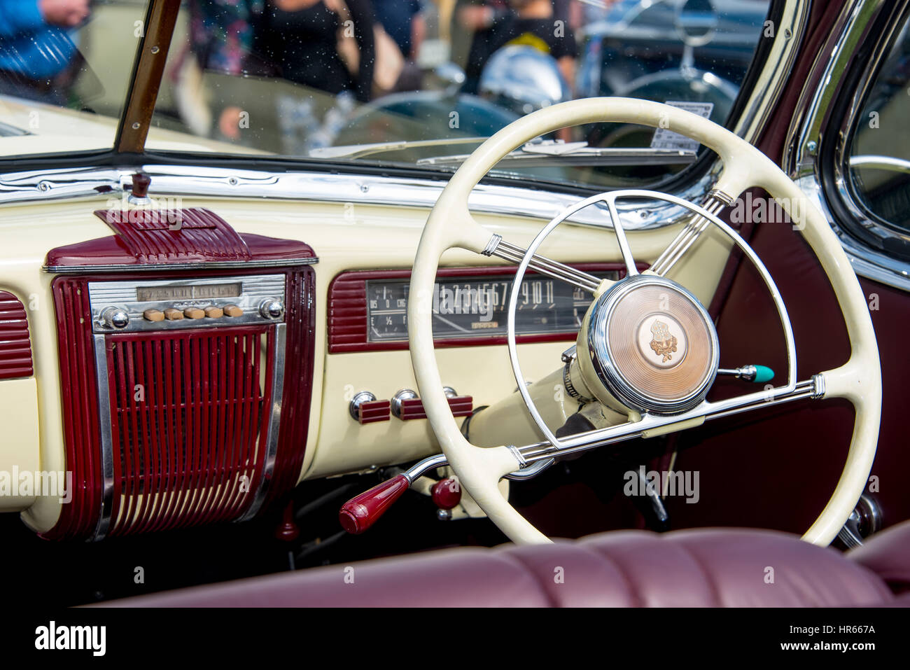 1941 Packard 110 SIX Deluxe roadster steering wheel and dashboard ...