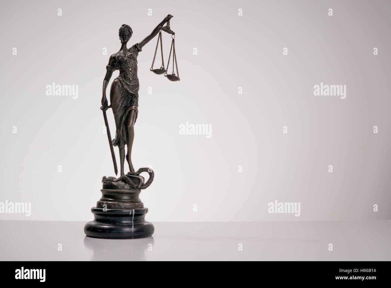 Themis scale sword hi-res stock photography and images - Alamy