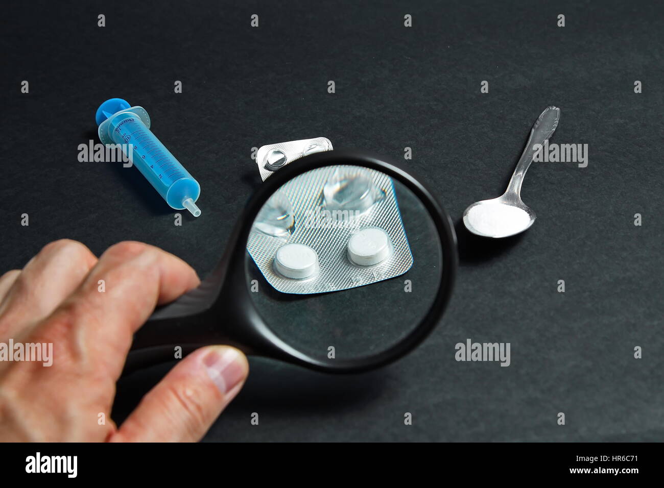 Tablets injection hi-res stock photography and images - Alamy