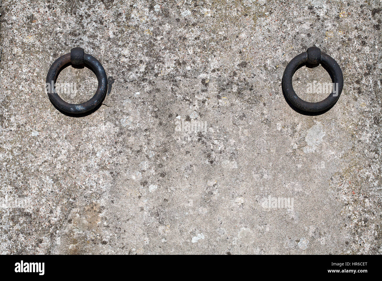 Cement rings hi-res stock photography and images - Alamy