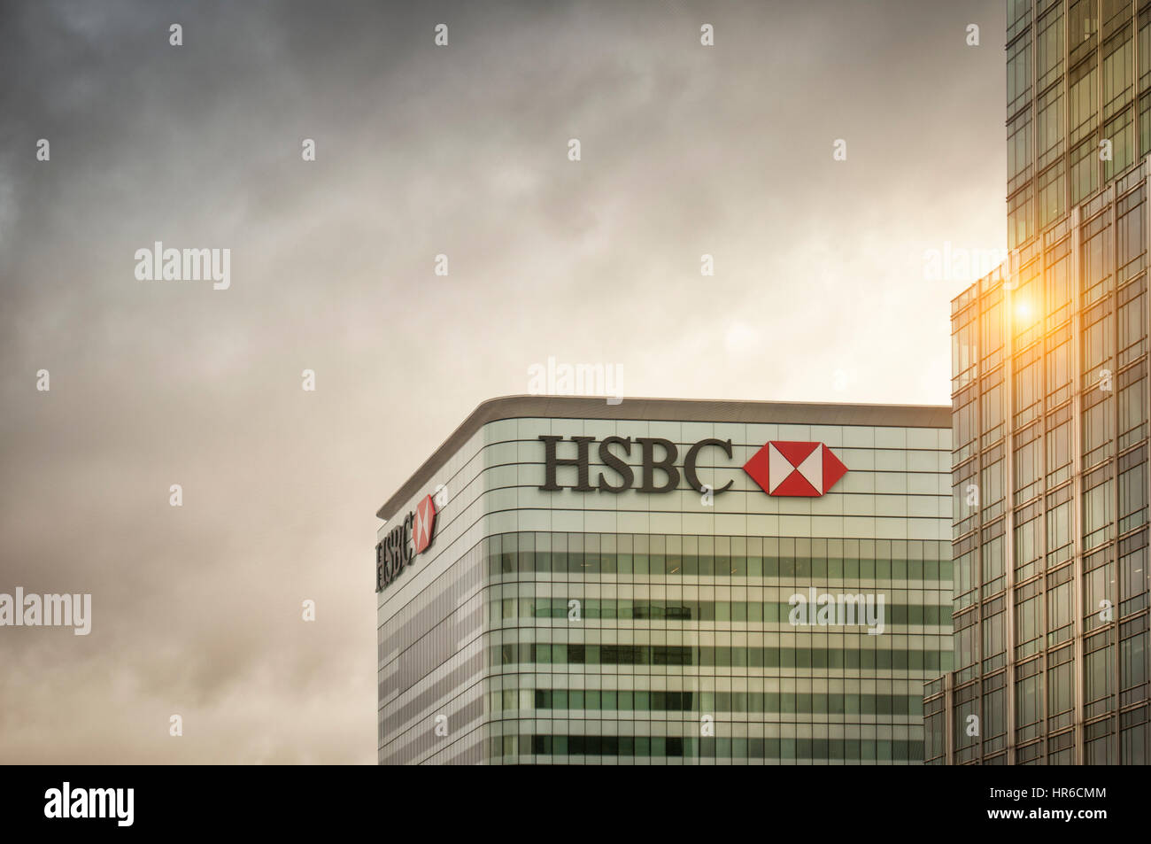 Hsbc logo hi-res stock photography and images - Alamy