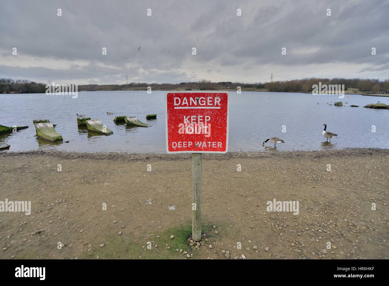 A danger sign at Manvers Lake, Rotherham, South Yorkshire, UK Stock ...