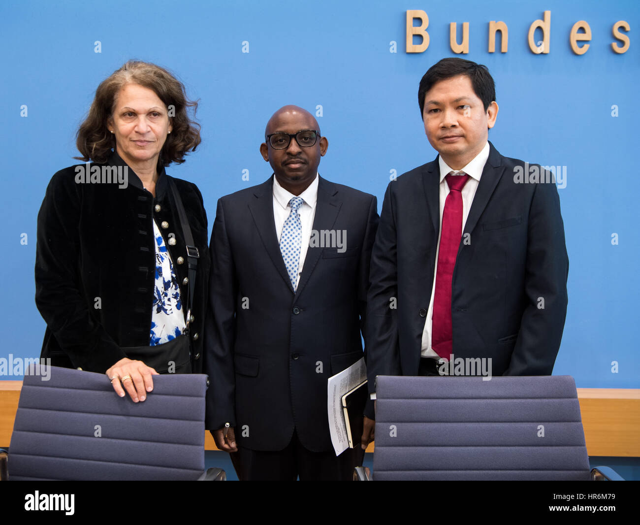 Berlin, Germany. 27th Feb, 2017. Mireille Fanon-Mendès-France (l-r ...