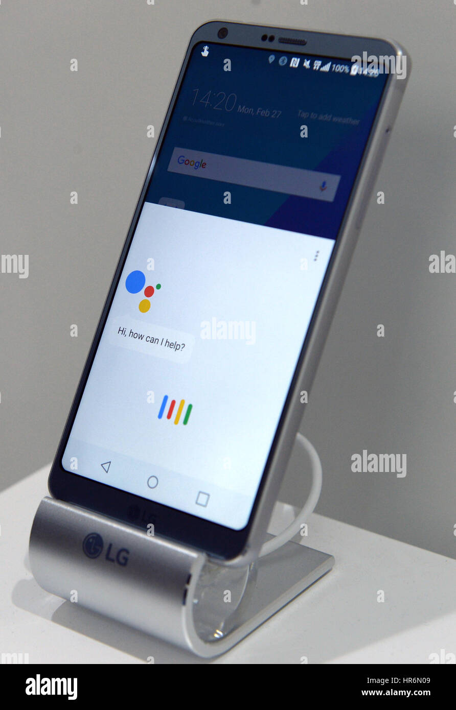 Lg smartphone 2017 hi-res stock photography and images - Alamy