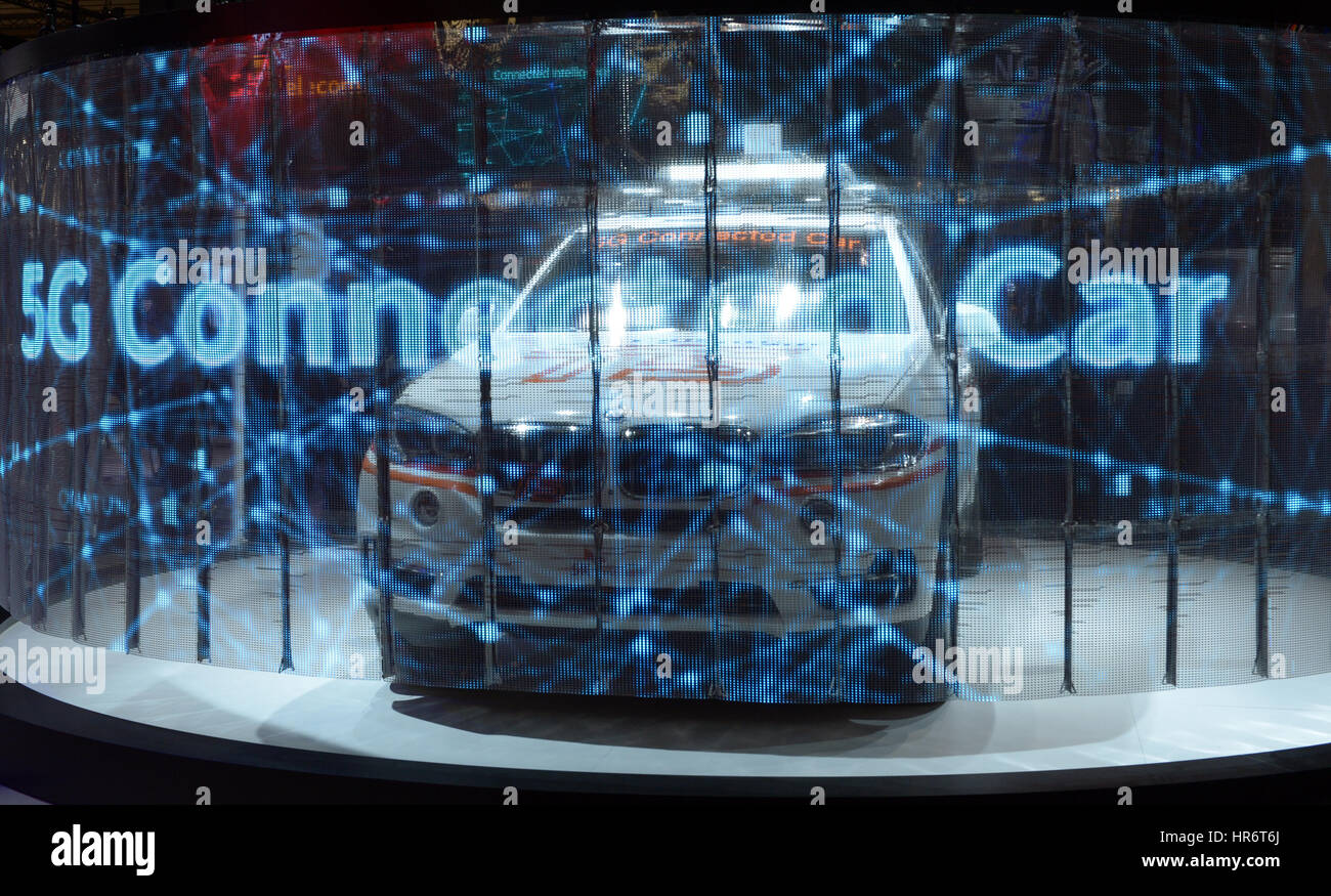 Networked car hi-res stock photography and images - Alamy