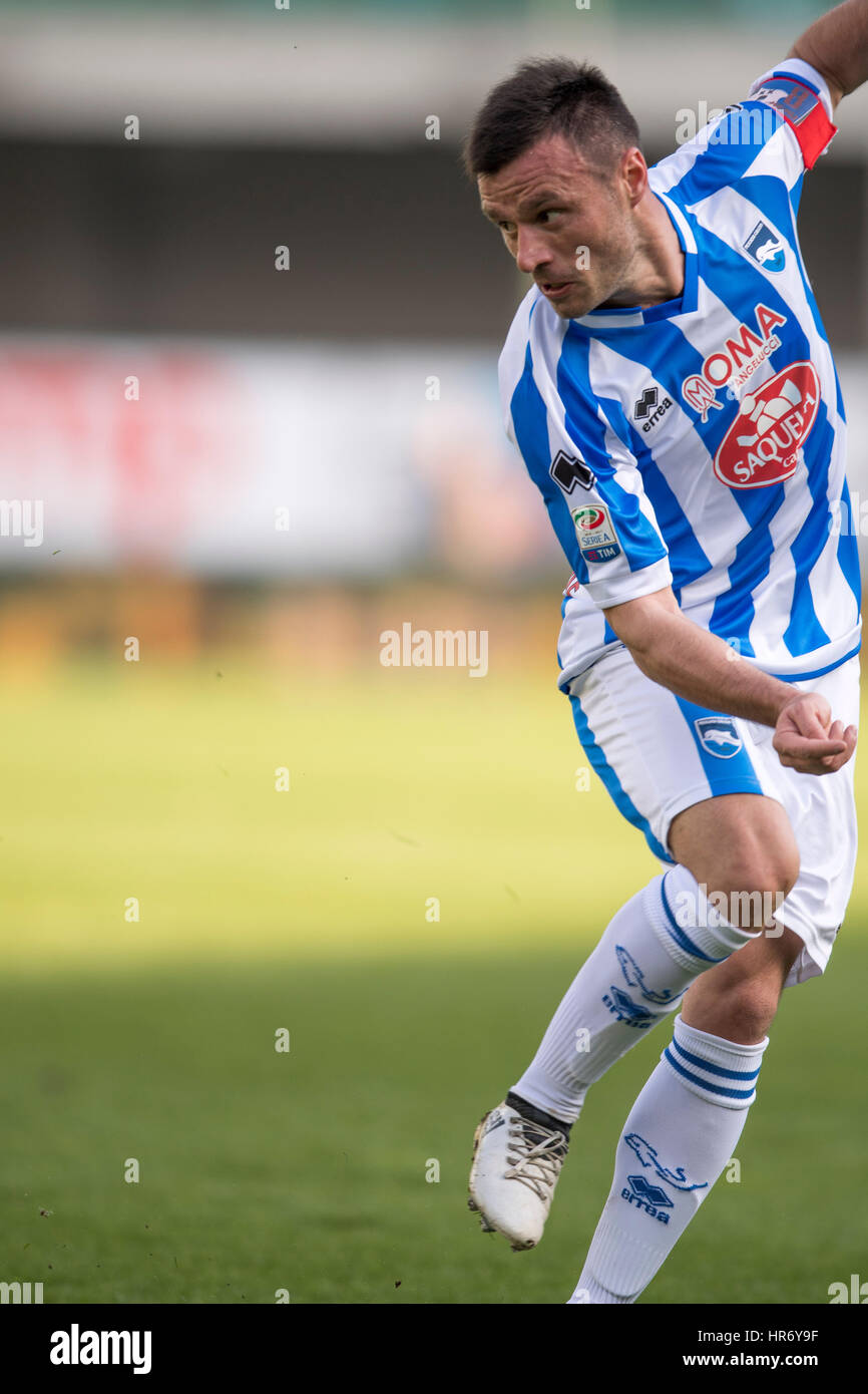 Pescara delfino hi-res stock photography and images - Alamy