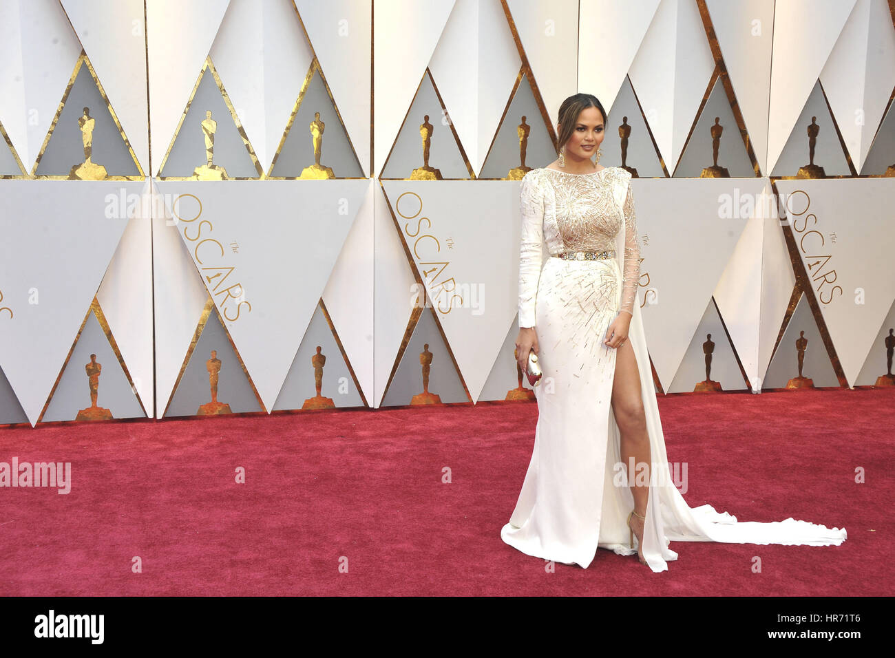 Chrissy teigen oscars hi-res stock photography and images - Alamy