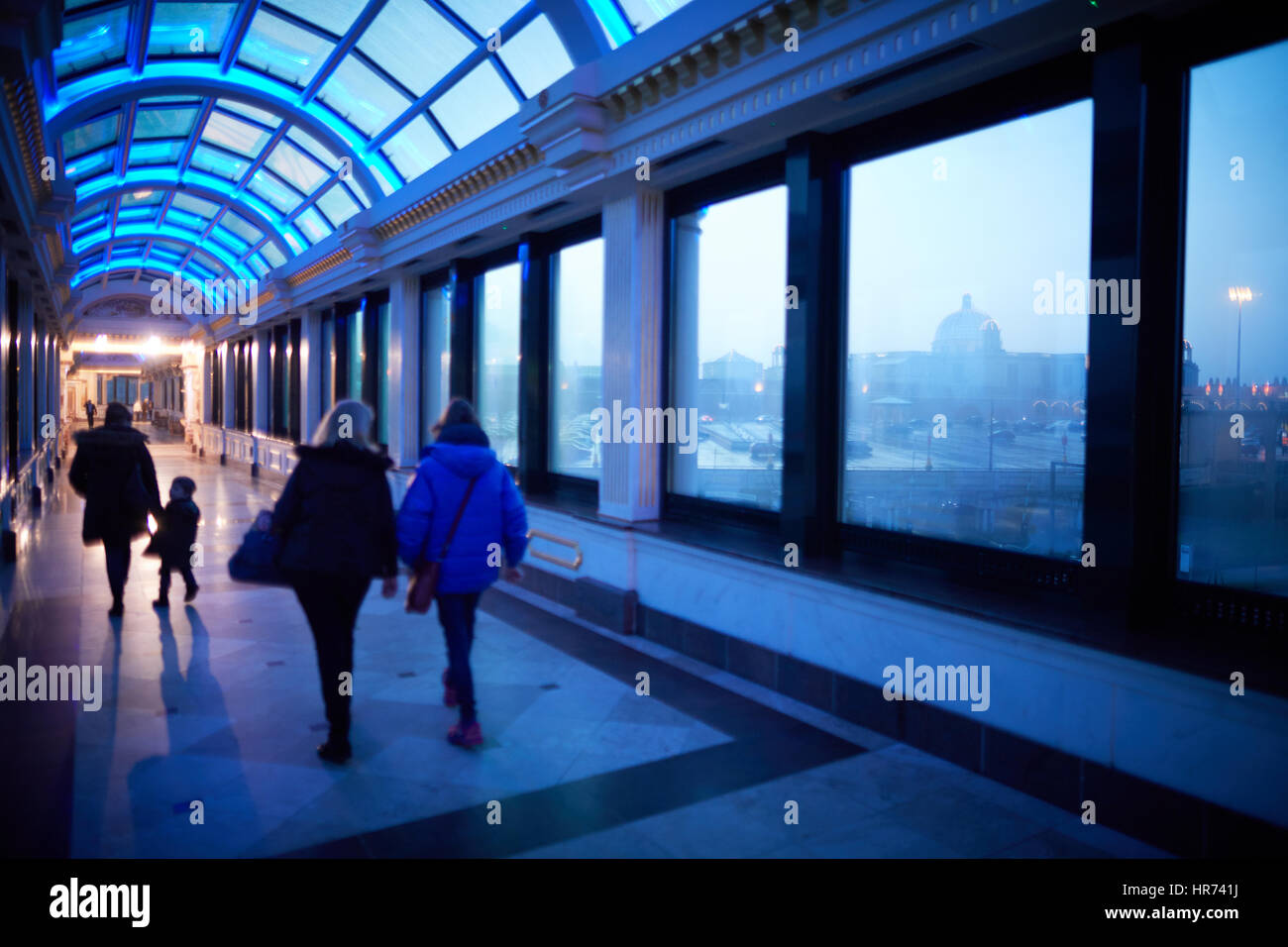Shopping mall corridor hi-res stock photography and images - Alamy