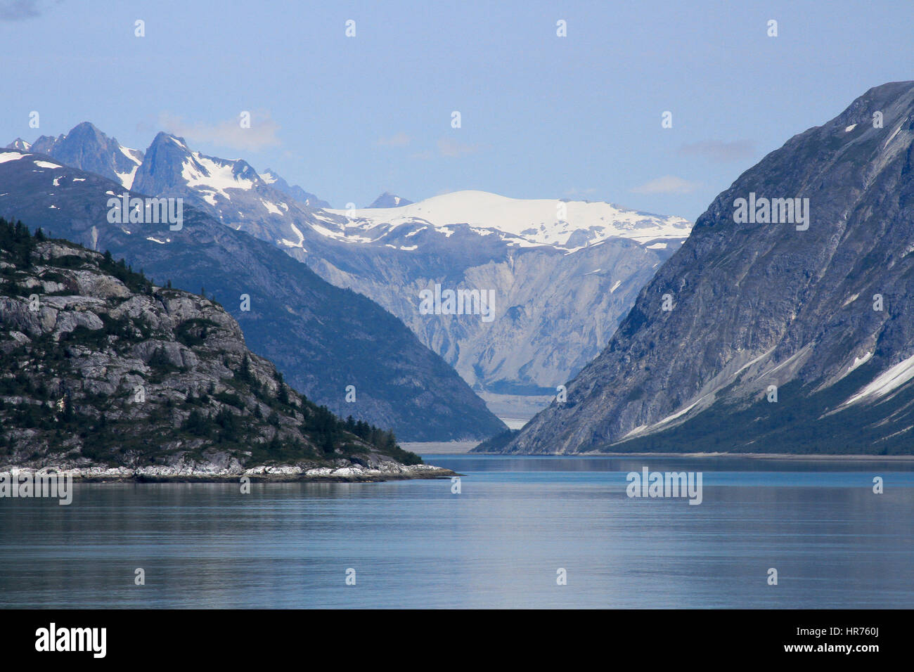 Beautiful Alaskan landscape with mountains and still waters Stock Photo ...