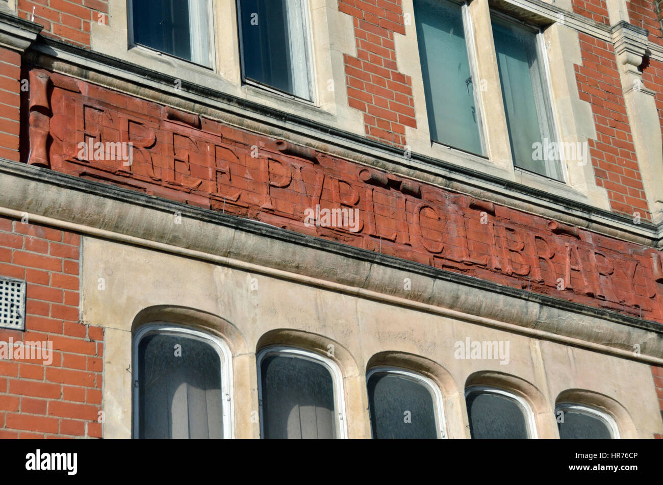 Public library sign hi-res stock photography and images - Alamy