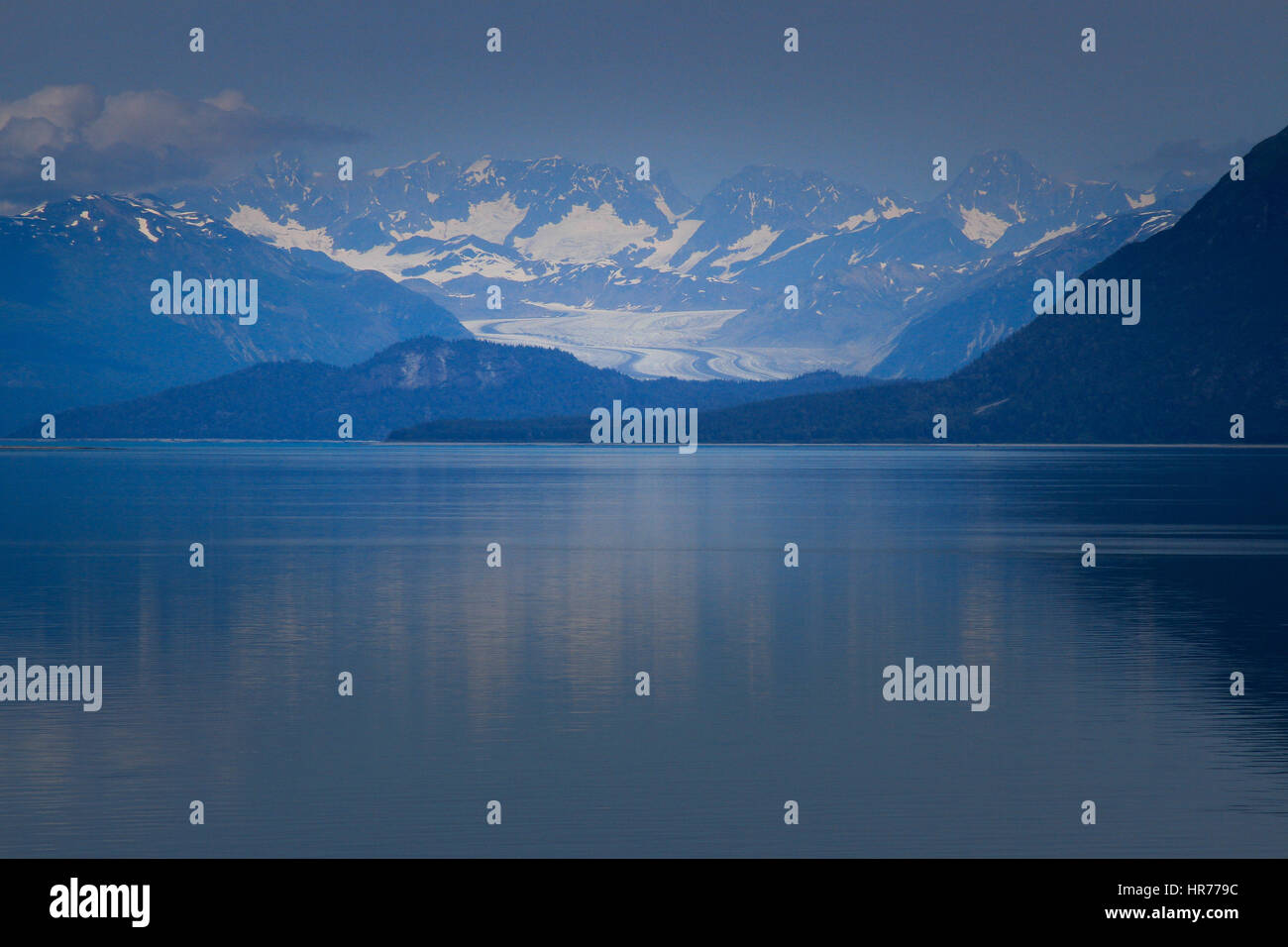 Beautiful Alaskan landscape with mountains and still waters Stock Photo ...