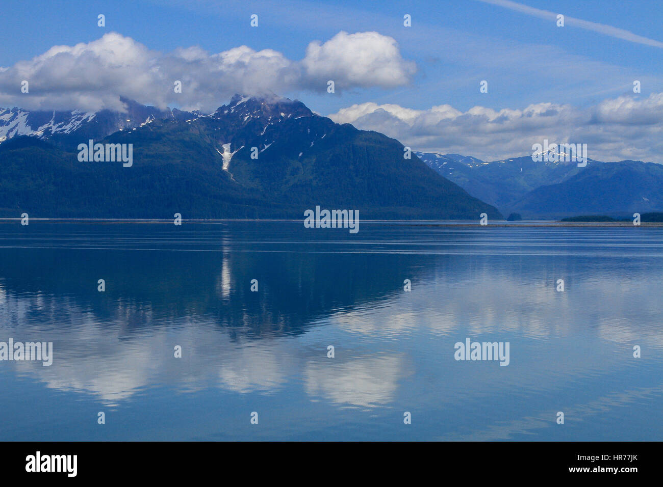 Beautiful Alaskan landscape with mountains and still waters Stock Photo ...