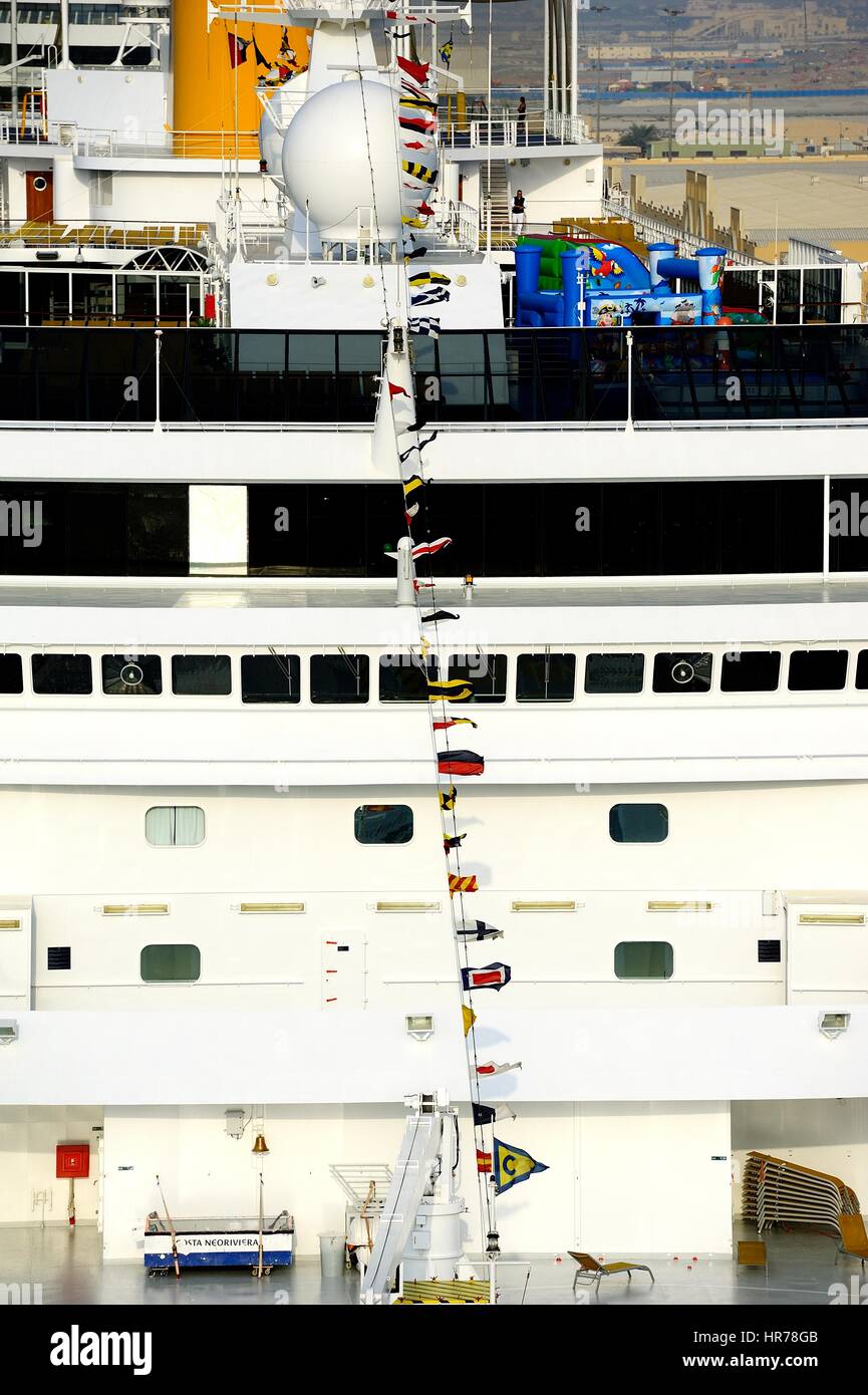 Line of Flags on the bow of a cruise ship Stock Photo - Alamy