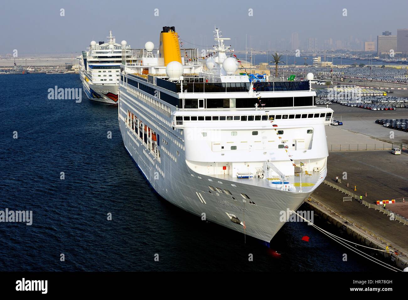 Emirates cruise line hi-res stock photography and images - Alamy