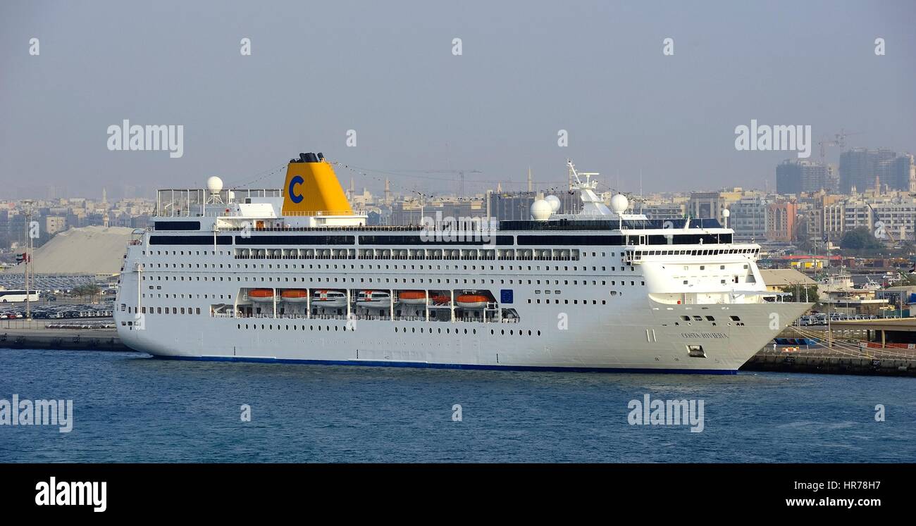 Line of Cruise ships on Port in Dubai Stock Photo - Alamy