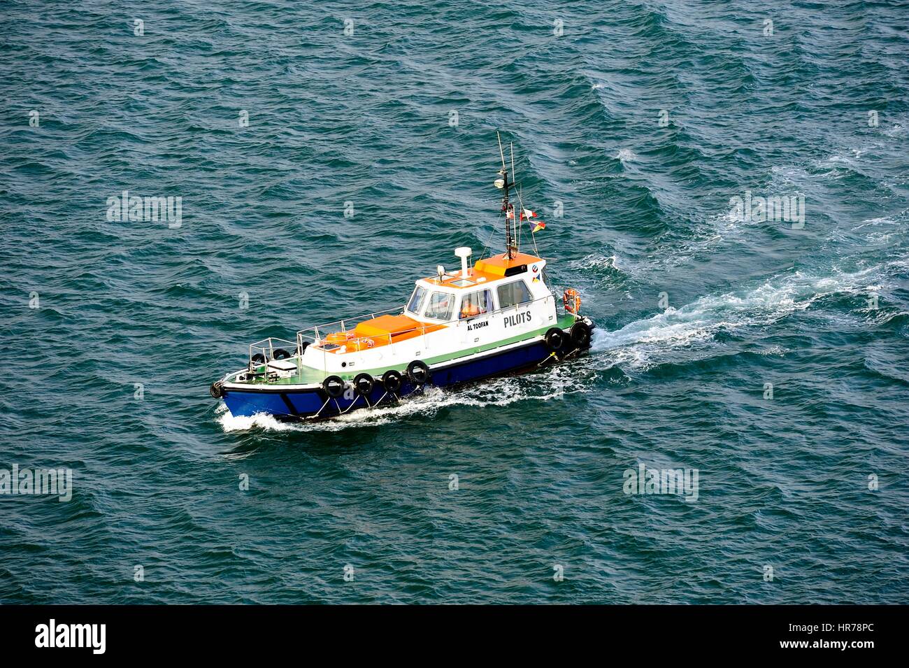 Pilot boat Al Toofan in Dubai Stock Photo - Alamy